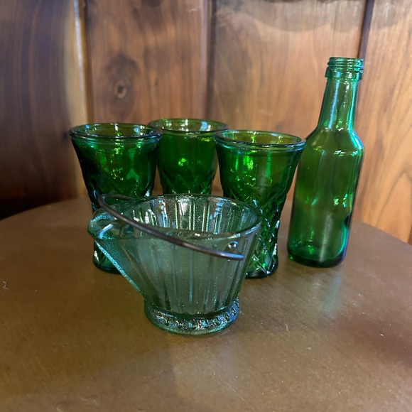 Vintage | Accents | Vintage Emerald Green Glass Coal Bucket Cordial ...